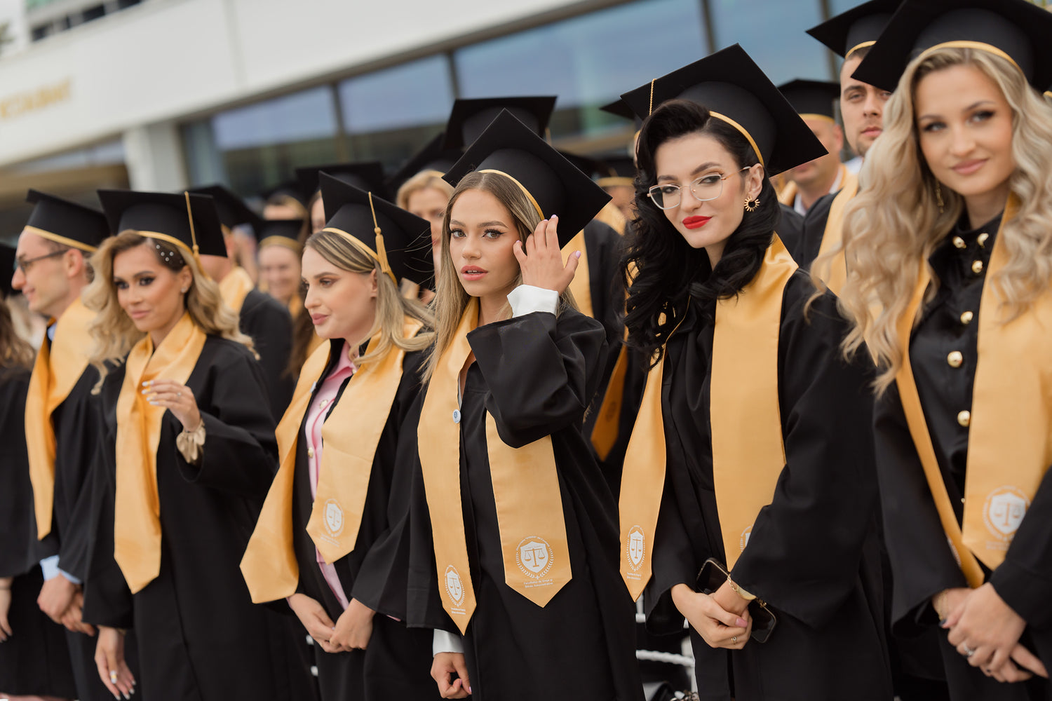 Modele Unice de Texte pentru Invitații la Banchet, Bal de Absolvire și ...